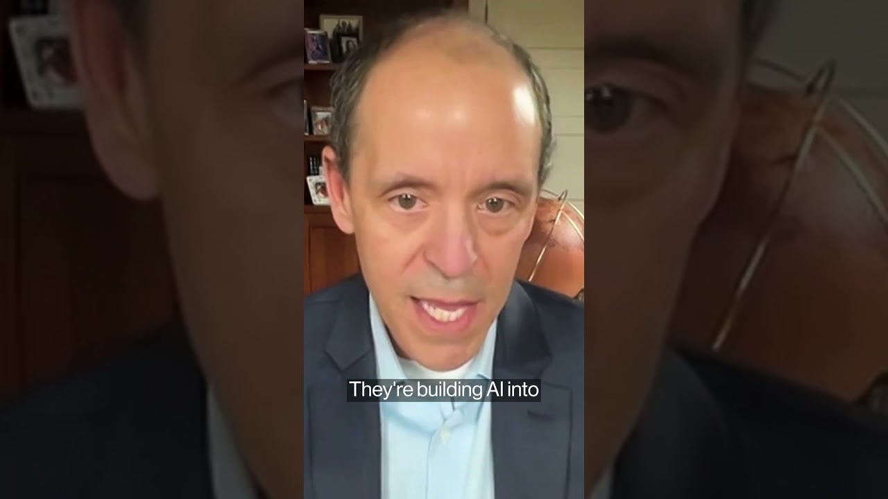 OpenAI’s Chris Lehane:Countries race to boost AI literacy