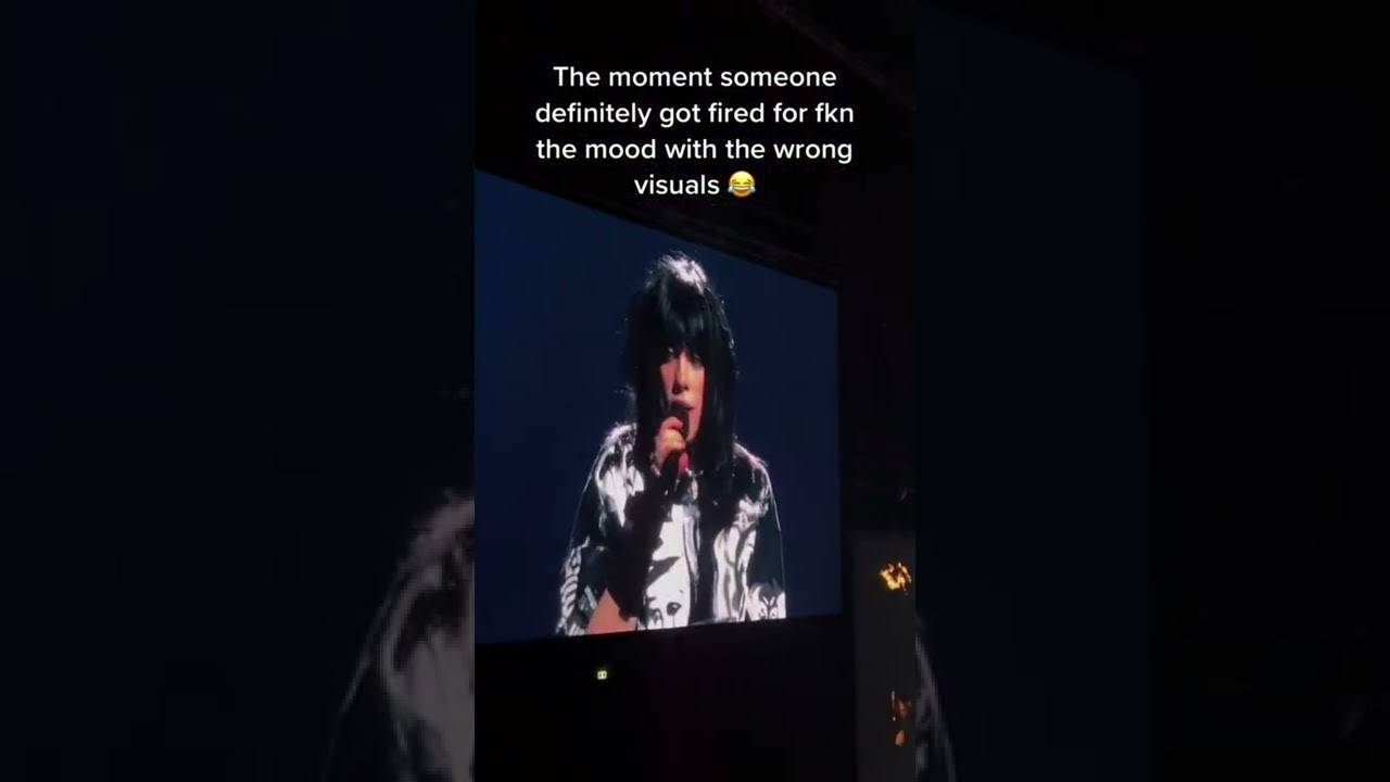 wrong visuals durung Billie Eilish's concert