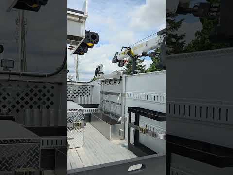 Rail Maintainer Truck - Heaters - Hi-Rrail - Emergency warning lights