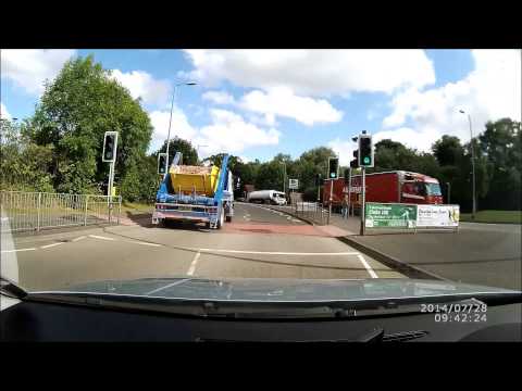 DU61 KFO Unsafe Load A1 Skip Hire - RoadHawk HD