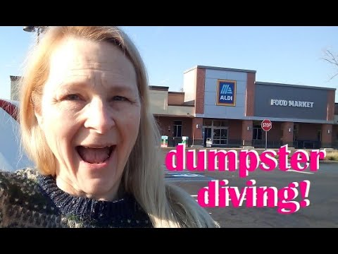 DUMPSTER DIVING ~ I FOUND PINEAPPLES AND WHITE CASTLE CHEESEBURGERS! #freefood #dumpsterdiving