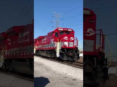 RJ Corman/Nashville & Eastern NE02 slowly rolling through Nashville!!!!