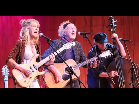 “06880” Podcast: Rex Fowler & Dodie Pettit | 06880