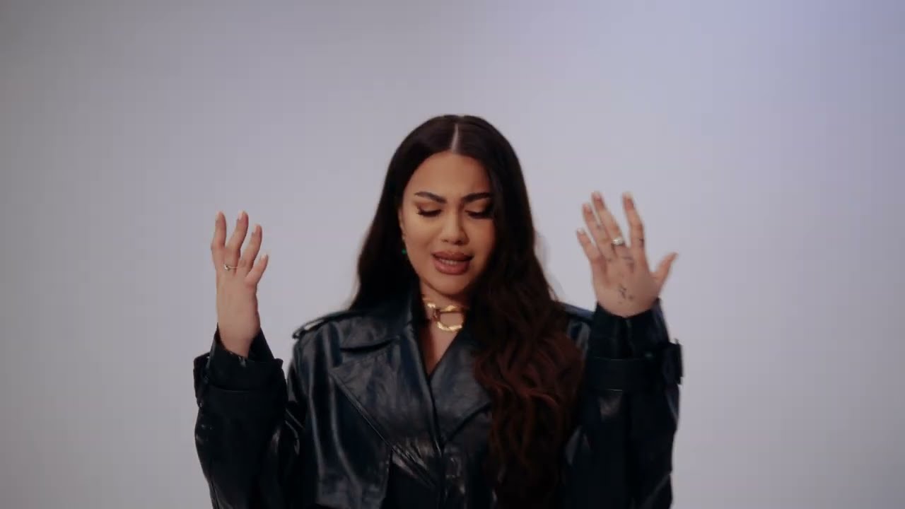 'Lacrima De Roua' - ภาษาโรมาเนีย เพลง | Popnable