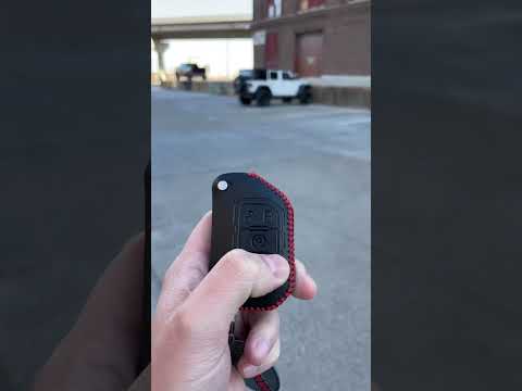 🥶 Jeep Wrangler JL Remote Start , Heated Steering Wheel and Heated Seats Are A Must #shorts