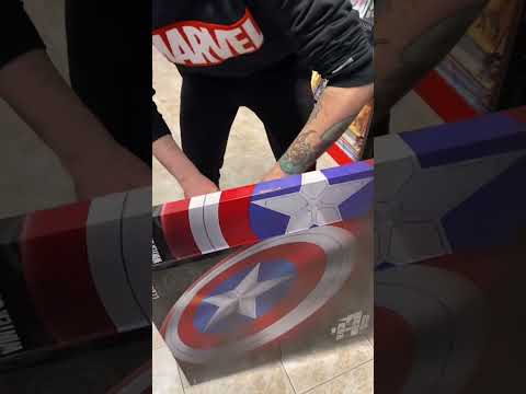 Captain America Shield! #iosonounvirtuale #captainamerica #marvelstudios #marvel #hasbro #unboxing
