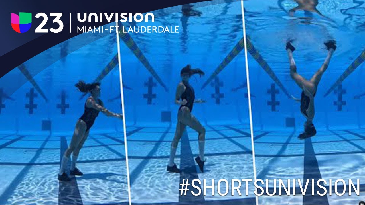 Nadadora hace los pasos de ‘Moonwalker’ bajo el agua #shorts