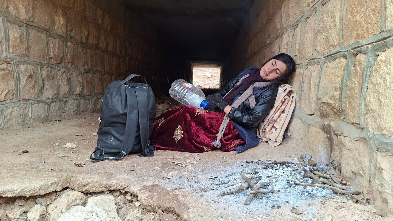 When an ancient bridge becomes a shelter for a homeless mother in the cold of winter