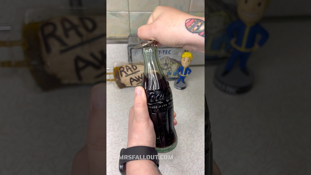 Opening 70 Year Old Bottle of Coca-Cola & Comparing to modern Coke!