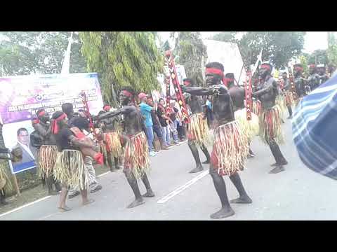 * FOTO (+ video) tarian Cakalele | Kesultanan dan Kerajaan di Indonesia