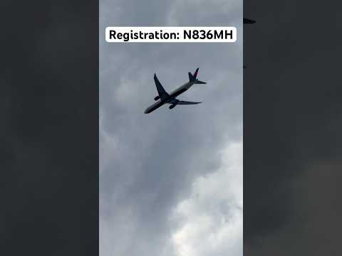 Delta Airlines Boeing 767-432(ER) takeoff at John F. Kennedy Airport #delta #boeing #aviation