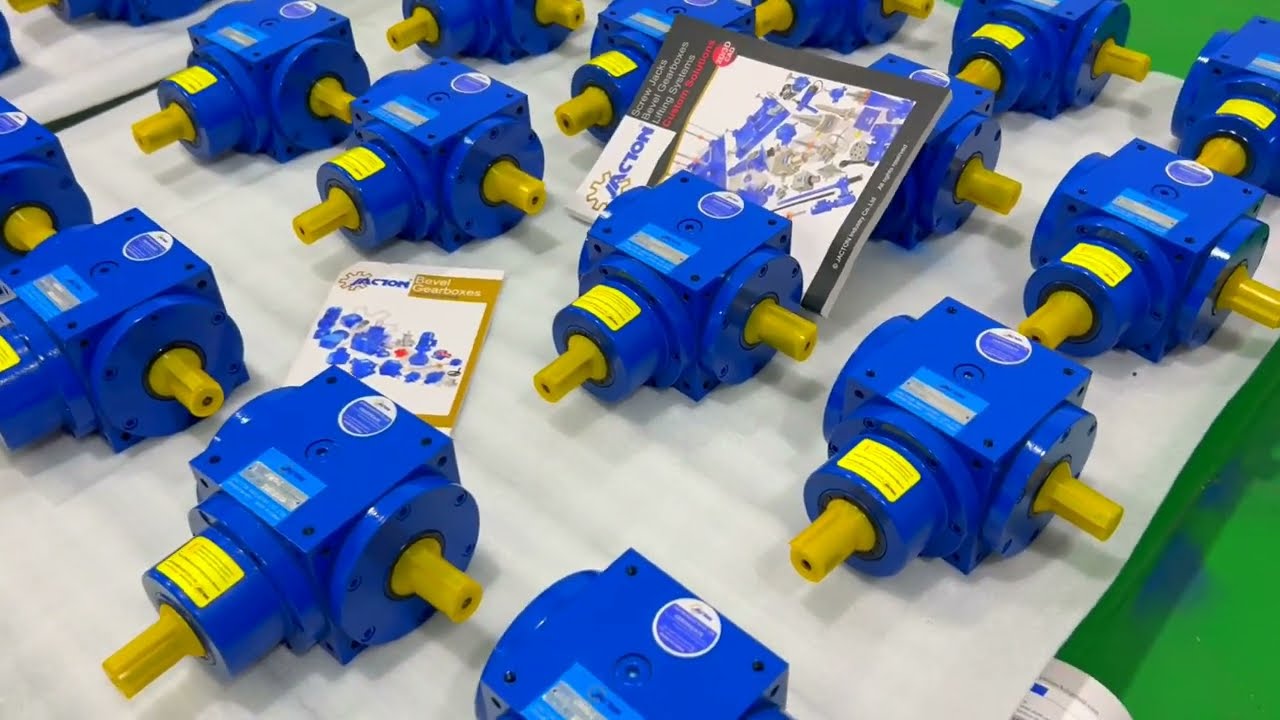 Bevel Gearboxes | T Type | L Type | Japan | Right Angle | Spiral Bevel Box | Compact | Low Noise