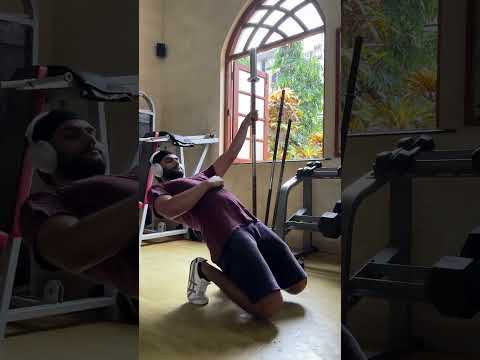 🔥Leg Day – Ep 1: Sissy Squats. This destroyed my quads 😮💨#gym