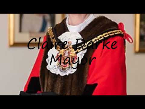 How to pronounce Claire Darke Mayor in Spanish?
