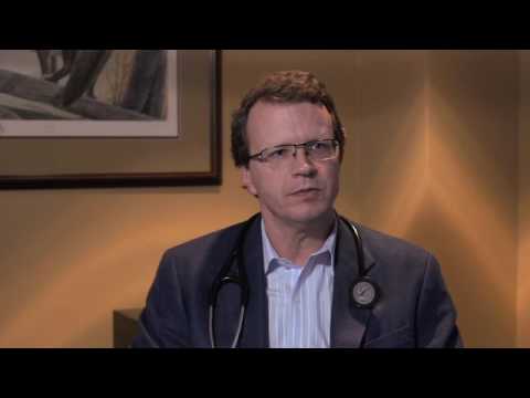 What are the symptoms of celiac disease, and how is it diagnosed?
