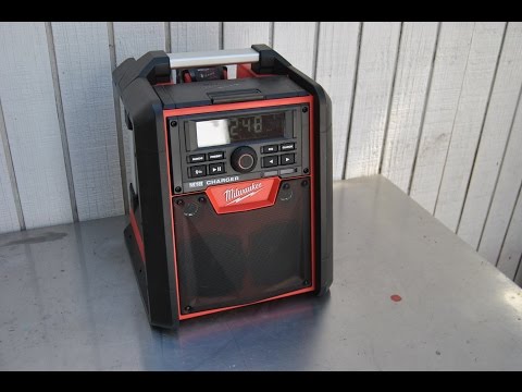 Milwaukee M18 Jobsite Radio/Charger 2792-20 Review