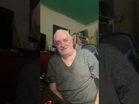 "Dad's Reaction to AI Song is HILARIOUS! 😂🤣 #FunnyReaction #AIMusic #DadJokes"#blindreaction