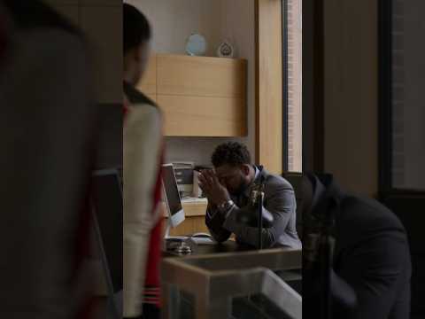 Tariq asks Davis to help find new connect #starz #powerstarz #powerbook2 #power #tariqstpatrick #tv