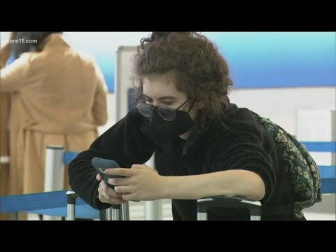 American Airlines cancels more than 1,800 flights throughout the weekend