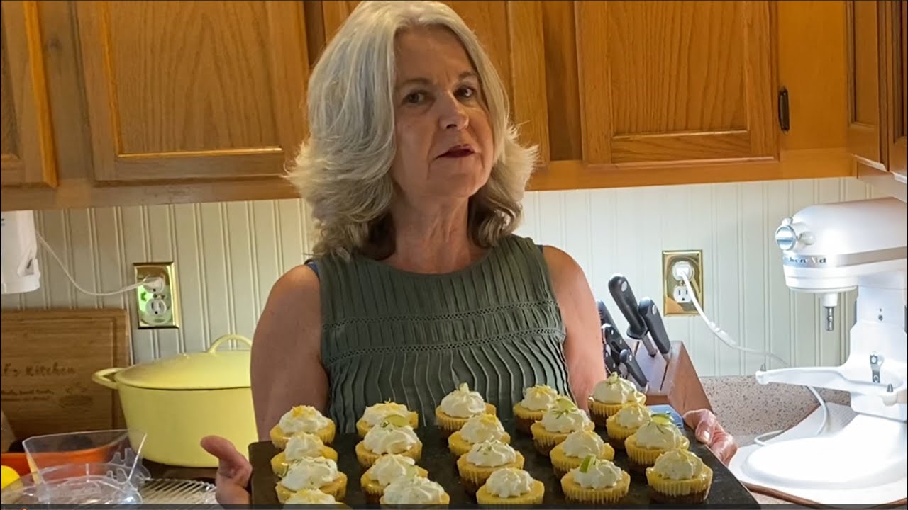 Grab & Go Mini Lemon Cream Pies & Mini Key Lime Pies