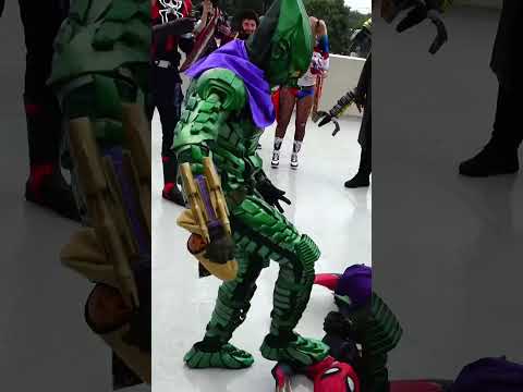 Reactions to Green Goblins beating up Spidey!! 🎃 🕷 #Shorts