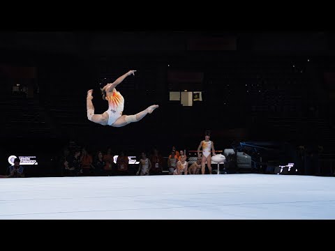 Cintia – Gold Medal toe point – Gymnastics Coaching.com