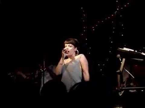 Lily Allen - Smile (Live at Crocodile Cafe, Seattle)