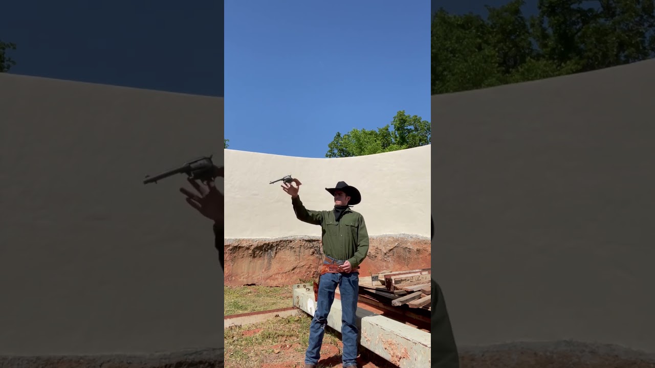 Gun spinning tricks #gunspinning #gunslinging #gunslinger