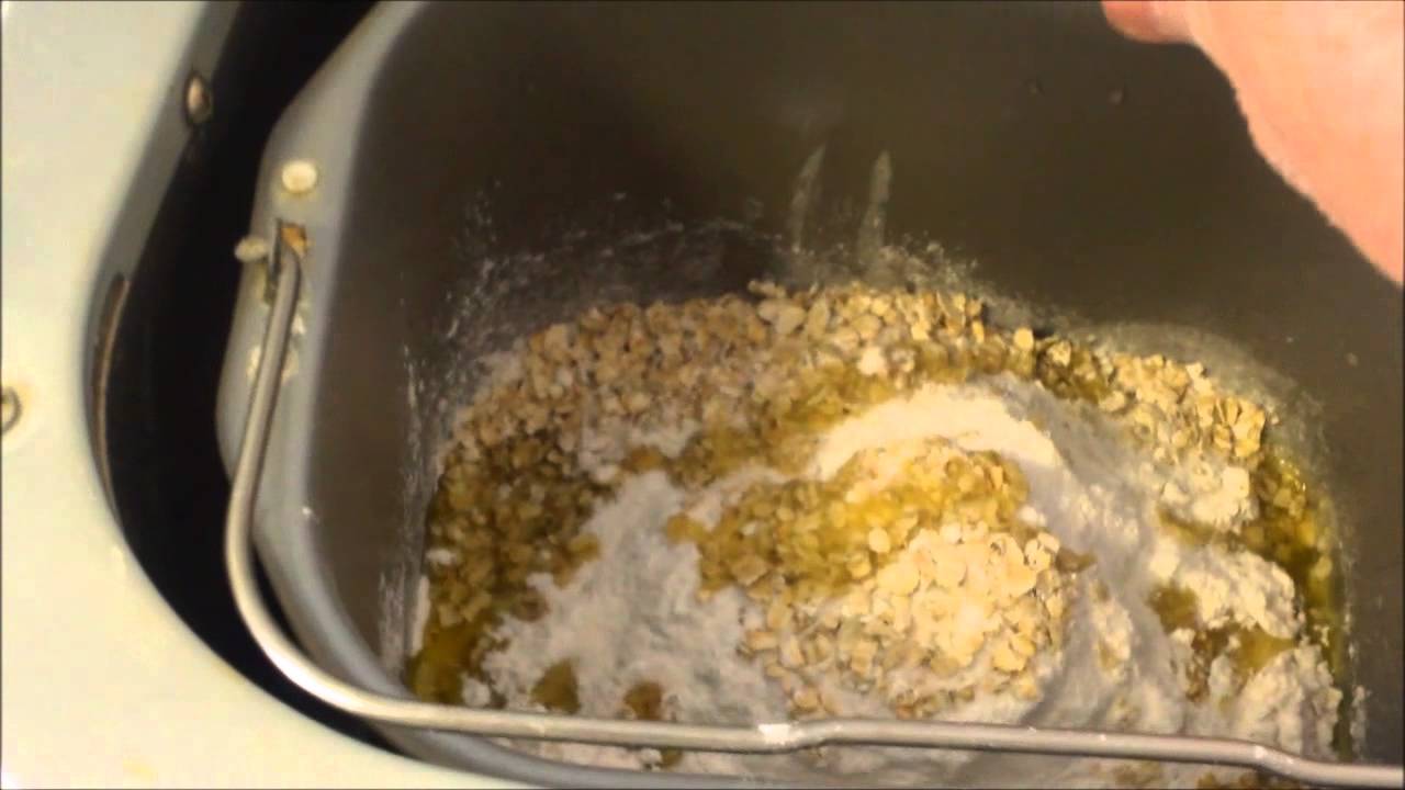 Make your own bread using the Sunbeam bread machine