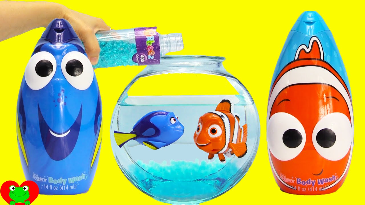Finding Dory, Nemo, and Squirt Swimmers in Orbeez with Mashems Surprises