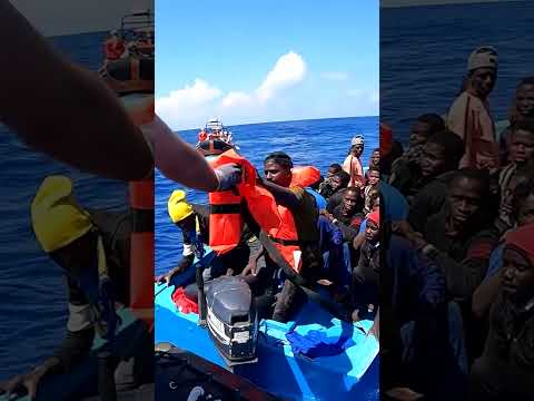 Watch the MSF rescue vessel in action