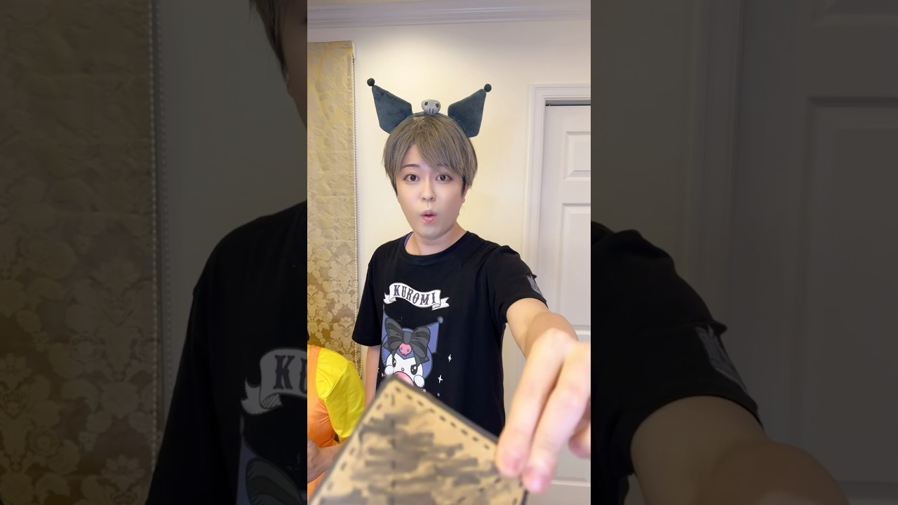 WIPE ONE’S FACE WITH A CARDBOARD RAG！#asmr