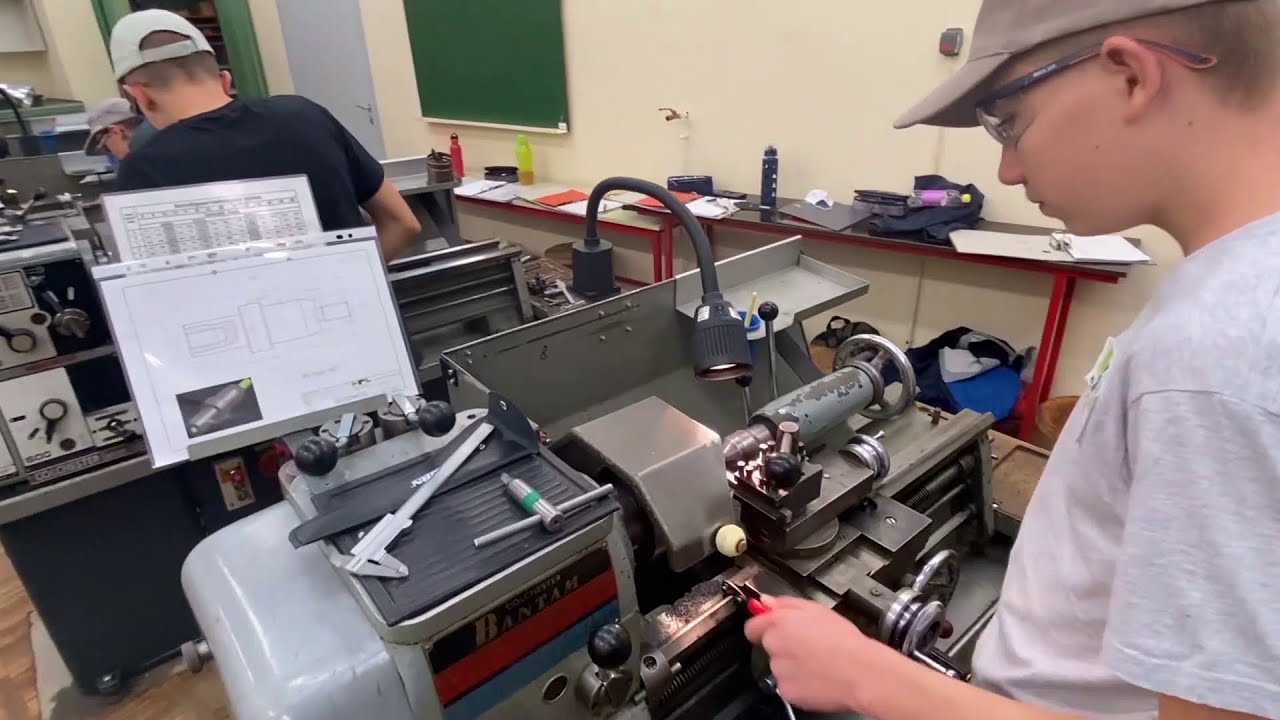 Workshop tour Department of Electrical Engineering