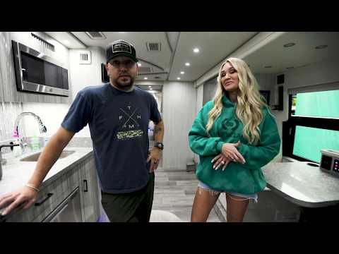 Jason Aldean - Bus Tour (2019)