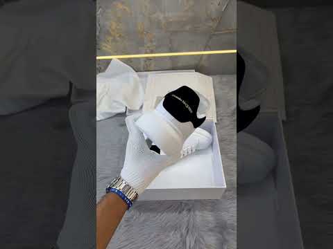 ALEXANDER MCQUEEN OVERSIZED WHITE BLACK PREMIUM QUALITY SNEAKER