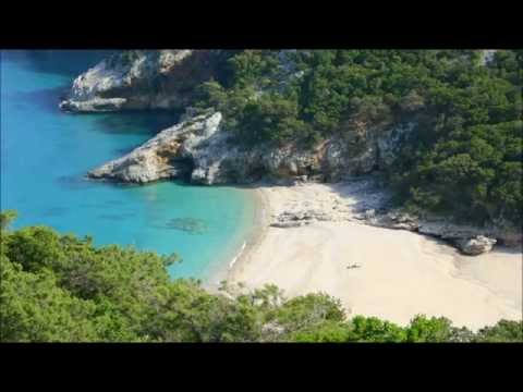 Spiagge Sarde / Sardinia Beaches / Photos by Ivan Sgualdini / Music by Fabio Tedde
