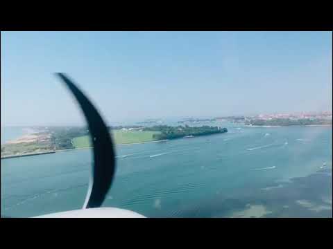 APPROACH and LANDING : VENICE - LIDO AIRPORT