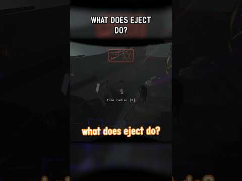 What Does Eject Do? 🤔 #shorts #lethalcompany #lethalcompanygame #gaming #funny #memes