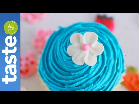 The basics of icing a cake are oh-so-simple | taste.com.au