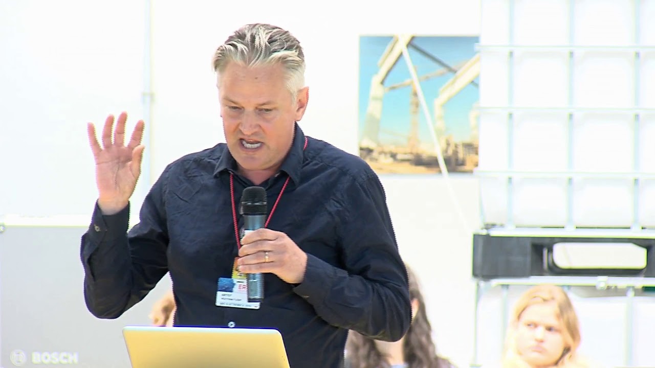 ERROR - The Art of Imperfection - Academy of ERROR / Matthew Fuller (UK)