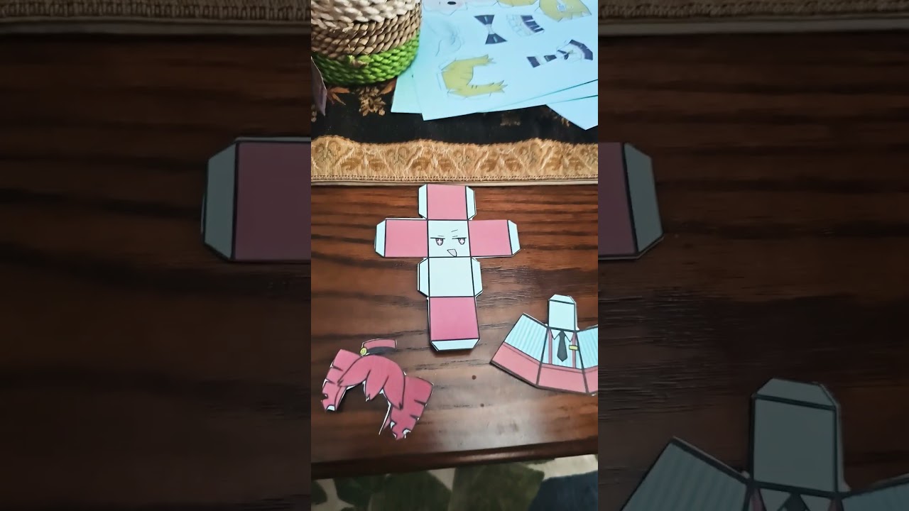 [making teto from mezmerizer! whos next?]#bored #gabutz #paper #papercraft #vocaloid #teto