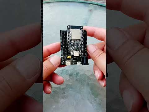 ESP32 - a motherboard that actually fits!