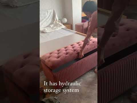 Technically it’s a ottoman but bed bench sounds so much cooler 🥺.