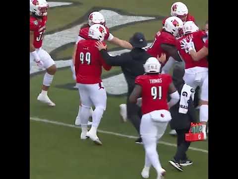 Try to match the energy of the Louisville defensive line coach 🔋