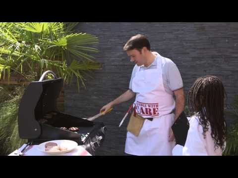 Barbeciw da, barbeciw diogel (rhan 1): gefeiliau ac offer eraill