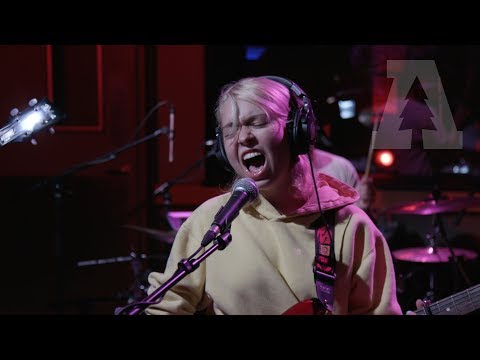 Snail Mail - Static Buzz | Audiotree Live