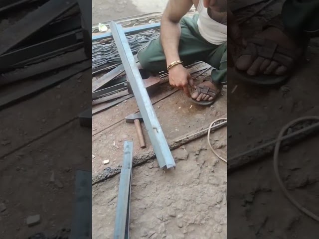 Fencing Angle - 10 Meter Y Mild Steel Fencing Angles Manufacturer from ...