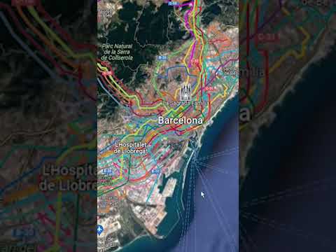 Barcelona's urbanism is on another level #urbanplanning #publictransport #urbanism #walkablecity