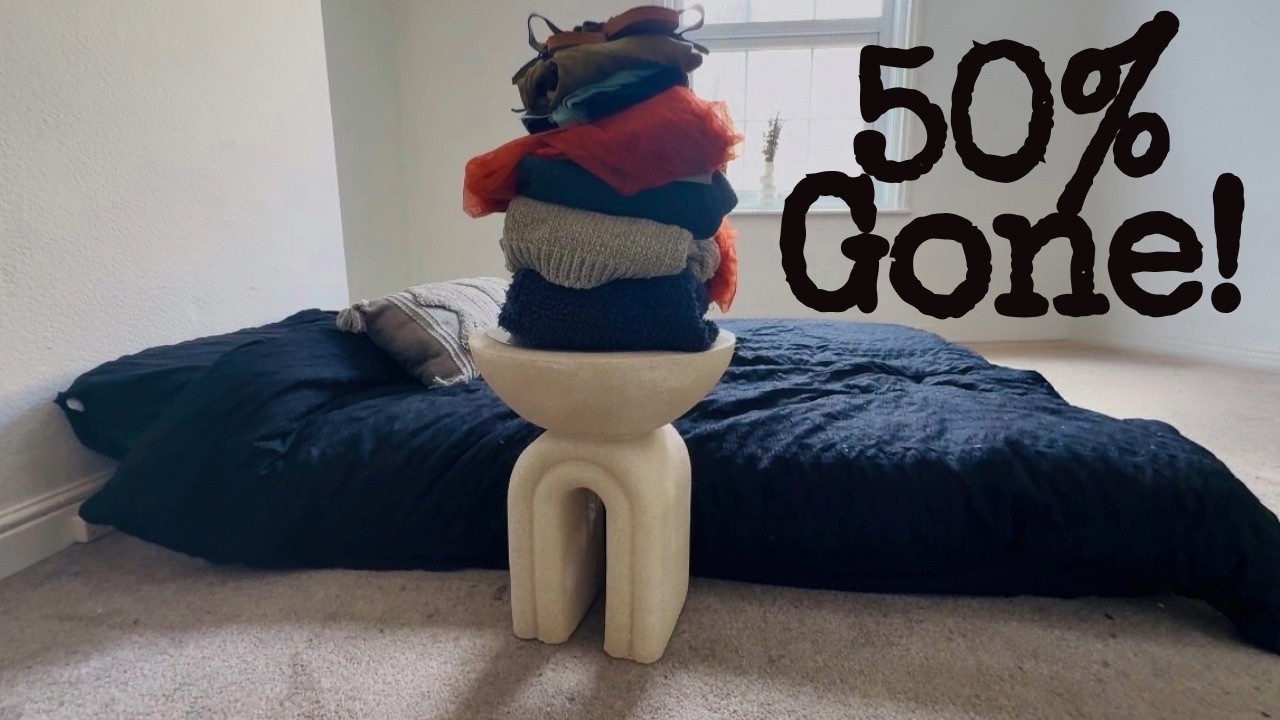 Decluttering Over 50% of My Extreme Minimalist Wardrobe!