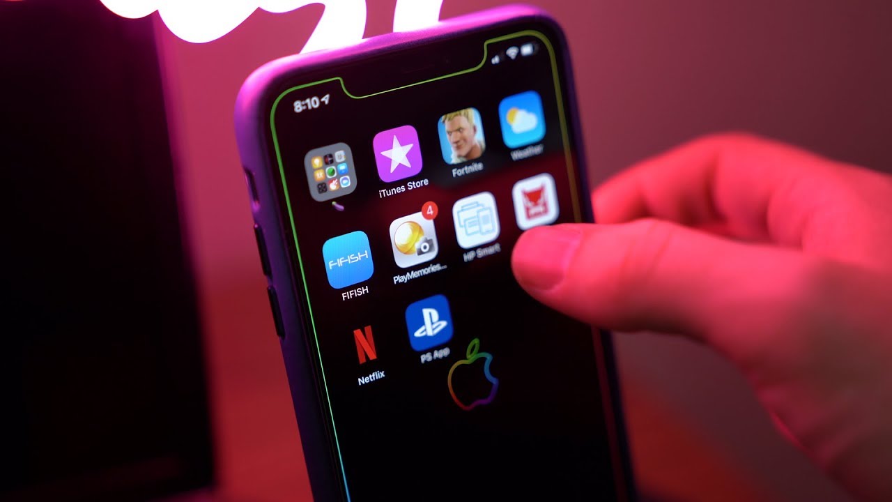This OLED iPhone X Wallpaper Blows my Mind !